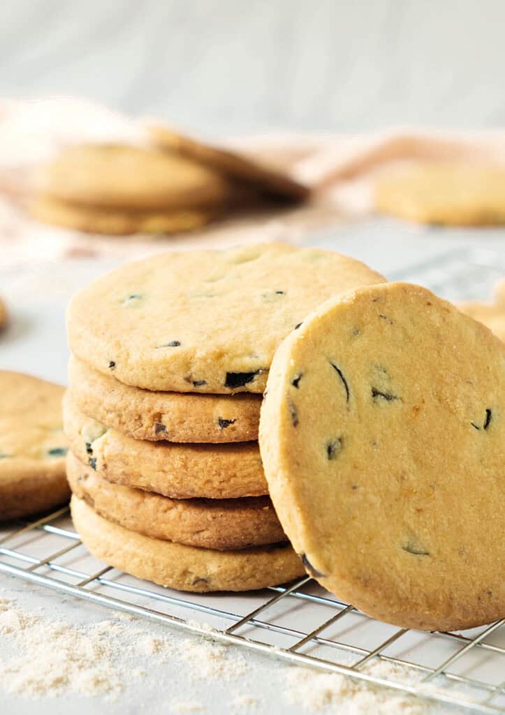 Olive Shortbread Cookies (sweet and salty) - Vintage Kitchen Notes