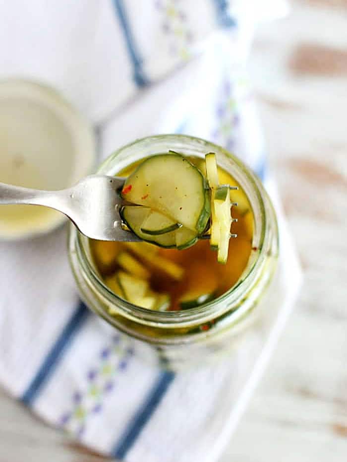 Quick Pickled Cucumbers | Vintage Kitchen Notes