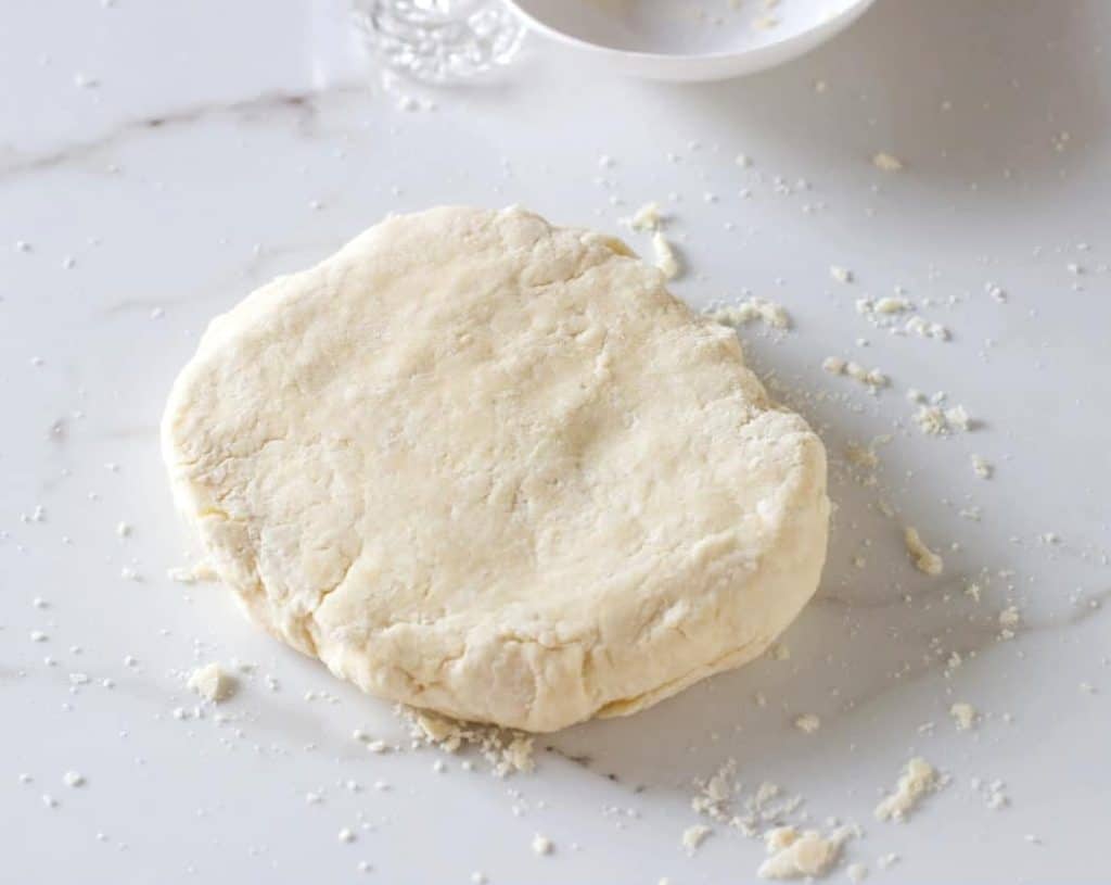 How to make Basic Shortcrust Pastry (with videos!) - Vintage Kitchen Notes