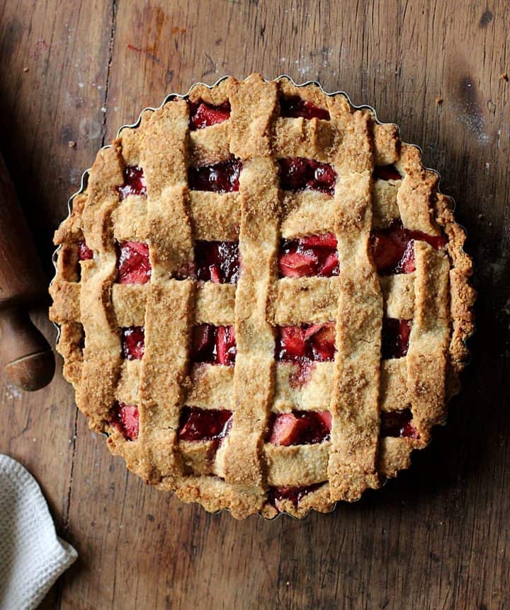 Raspberry Apple Pie - Vintage Kitchen Notes