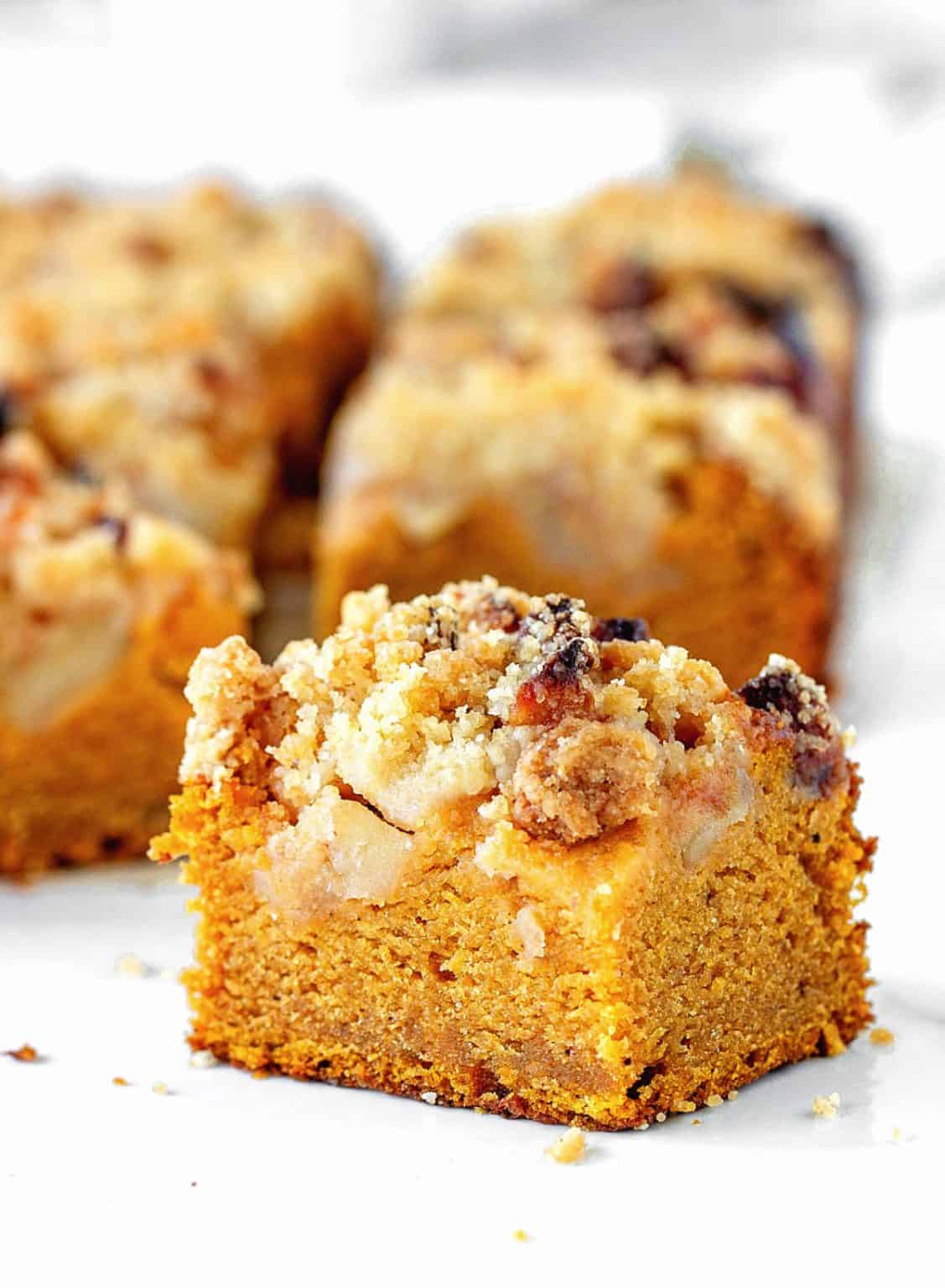 Pumpkin Apple Cake (with crumb topping) - Vintage Kitchen Notes