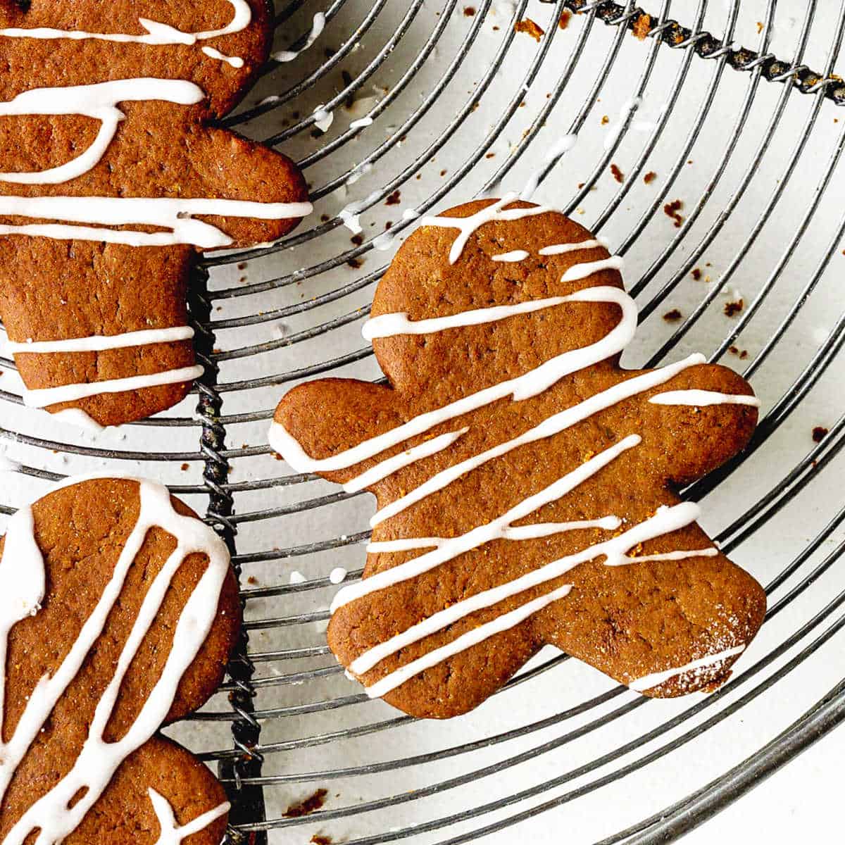 Gingerbread Cookies - Vintage Kitchen Notes