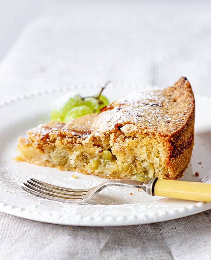 Roasted Grape Cake with Oil - Vintage Kitchen Notes