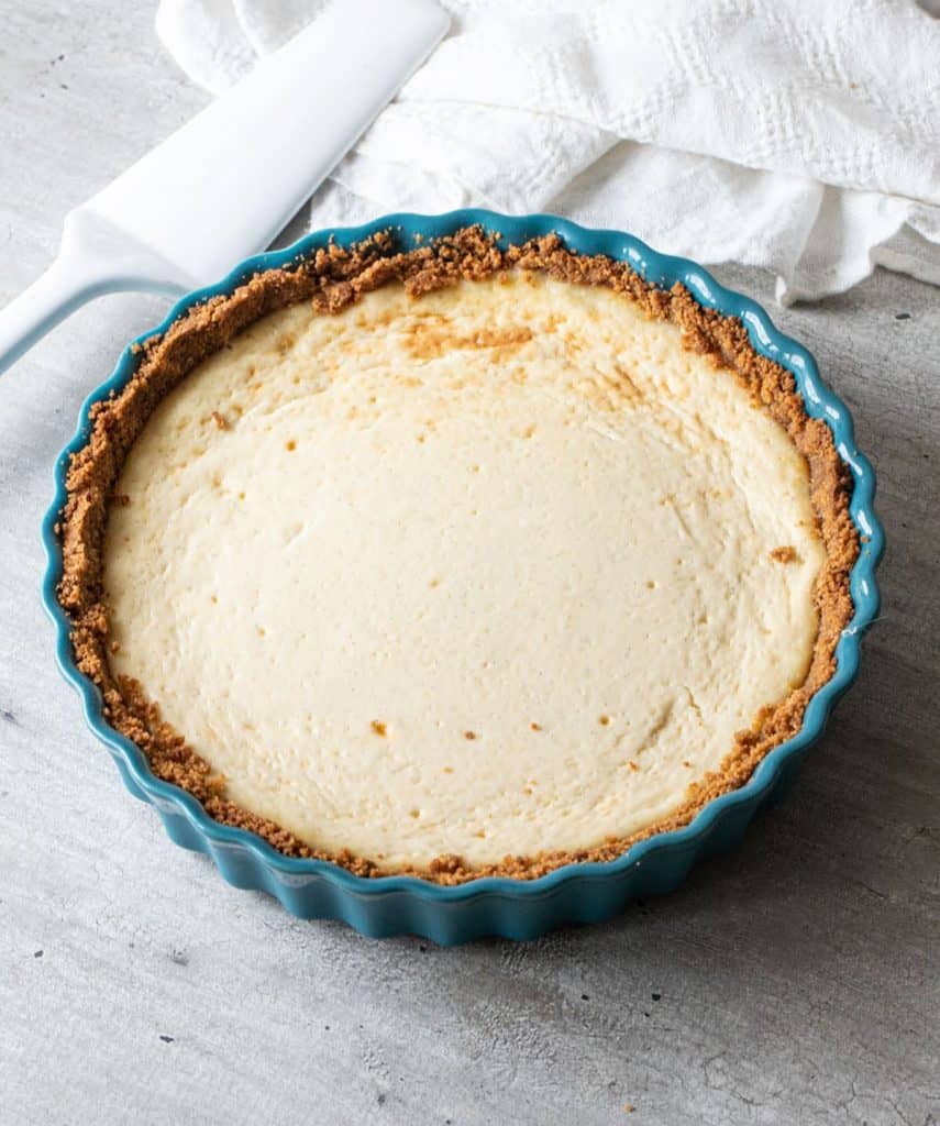 Easy Cheesecake Pie - Vintage Kitchen Notes