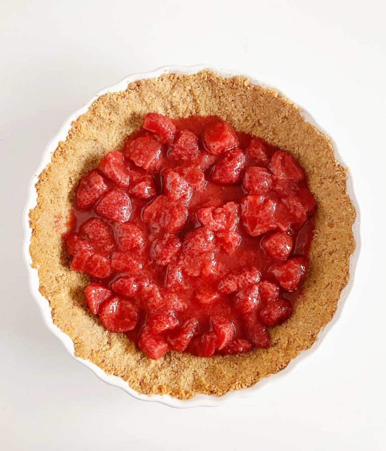 Frozen Strawberry Pie (no-bake filling) - Vintage Kitchen Notes
