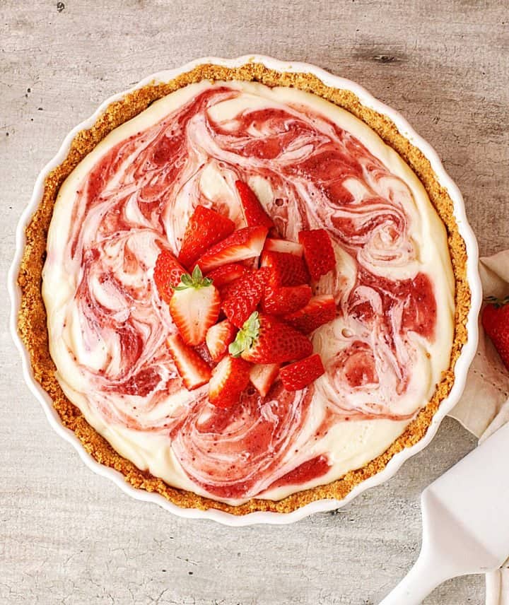 Frozen Strawberry Pie (no-bake filling) - Vintage Kitchen Notes