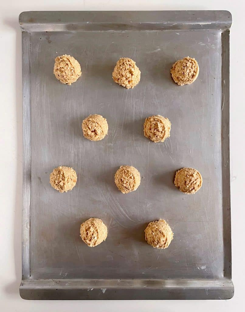Best Oatmeal Cookies (soft & chewy) (with video) - Vintage Kitchen Notes