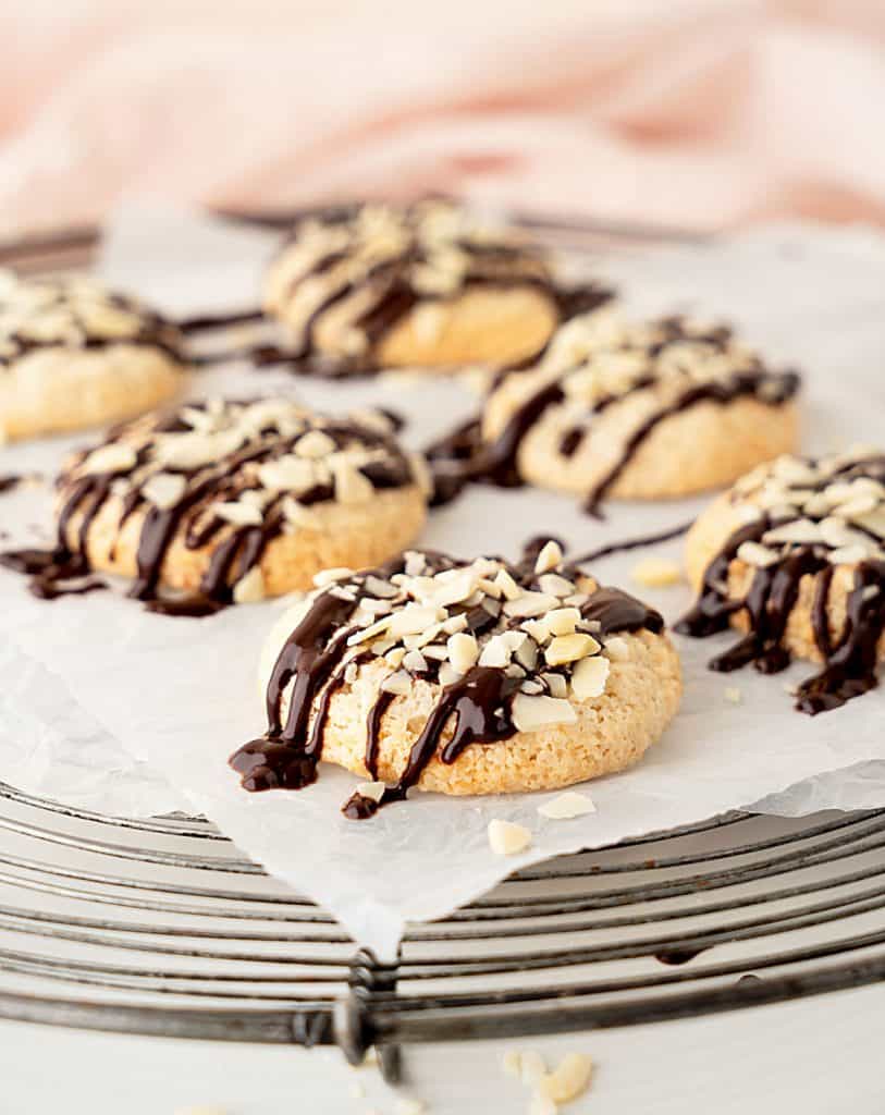 Chewy Almond Macaroons (Italian cookies) - Vintage Kitchen Notes