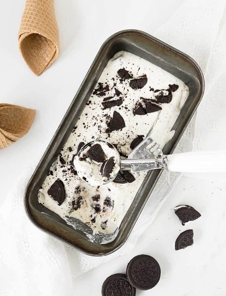 Oreo Ice Cream (no-churn recipe) - Vintage Kitchen Notes