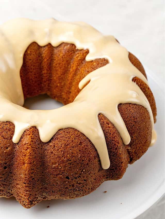 Powdered Sugar Glaze (with flavor variations) - Vintage Kitchen Notes