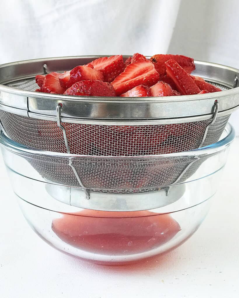 Fresh Strawberry Pie (no bake filling) - Vintage Kitchen Notes