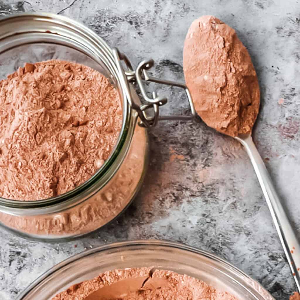 5-minute Hot Cocoa Mix (5 ingredients) - Vintage Kitchen Notes