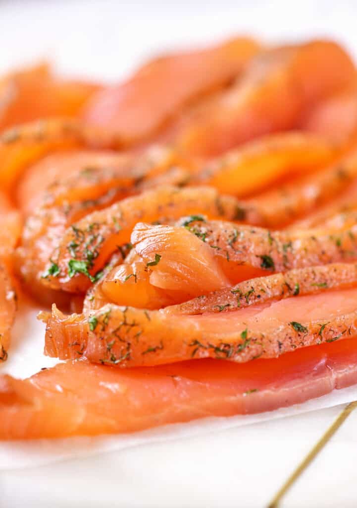 Gravlax Recipe (how to make cured salmon) - Vintage Kitchen Notes