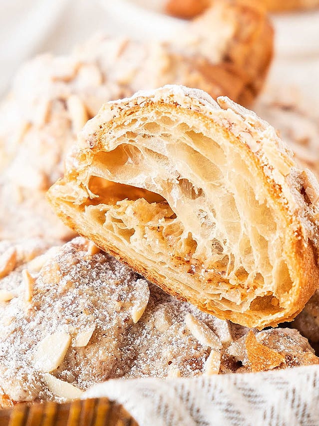 Almond Financiers (5-ingredient French cakes) - Vintage Kitchen Notes