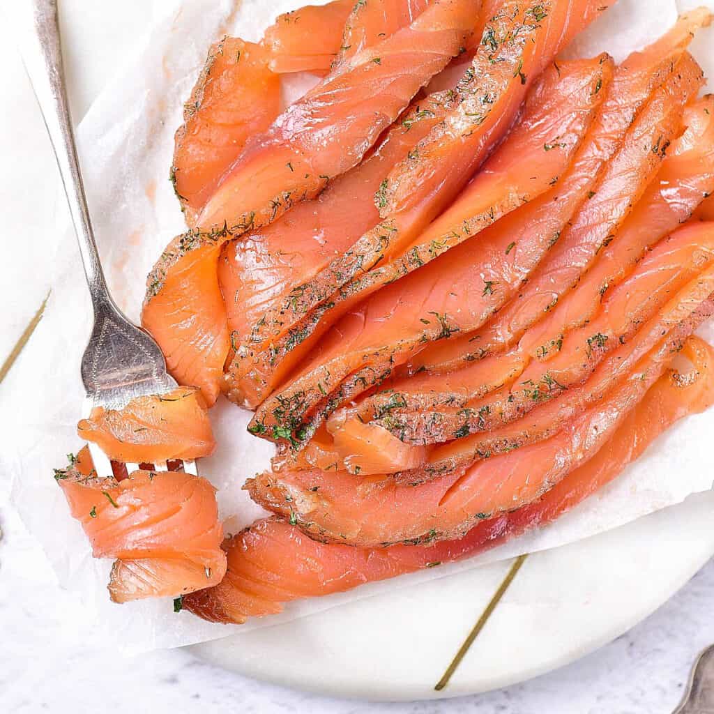 Gravlax Recipe (how to make cured salmon) - Vintage Kitchen Notes