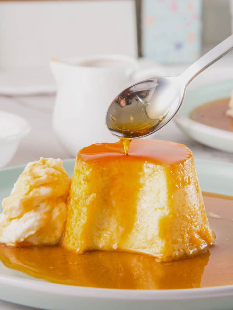 Mini Flan Recipe (with condensed milk) - Vintage Kitchen Notes