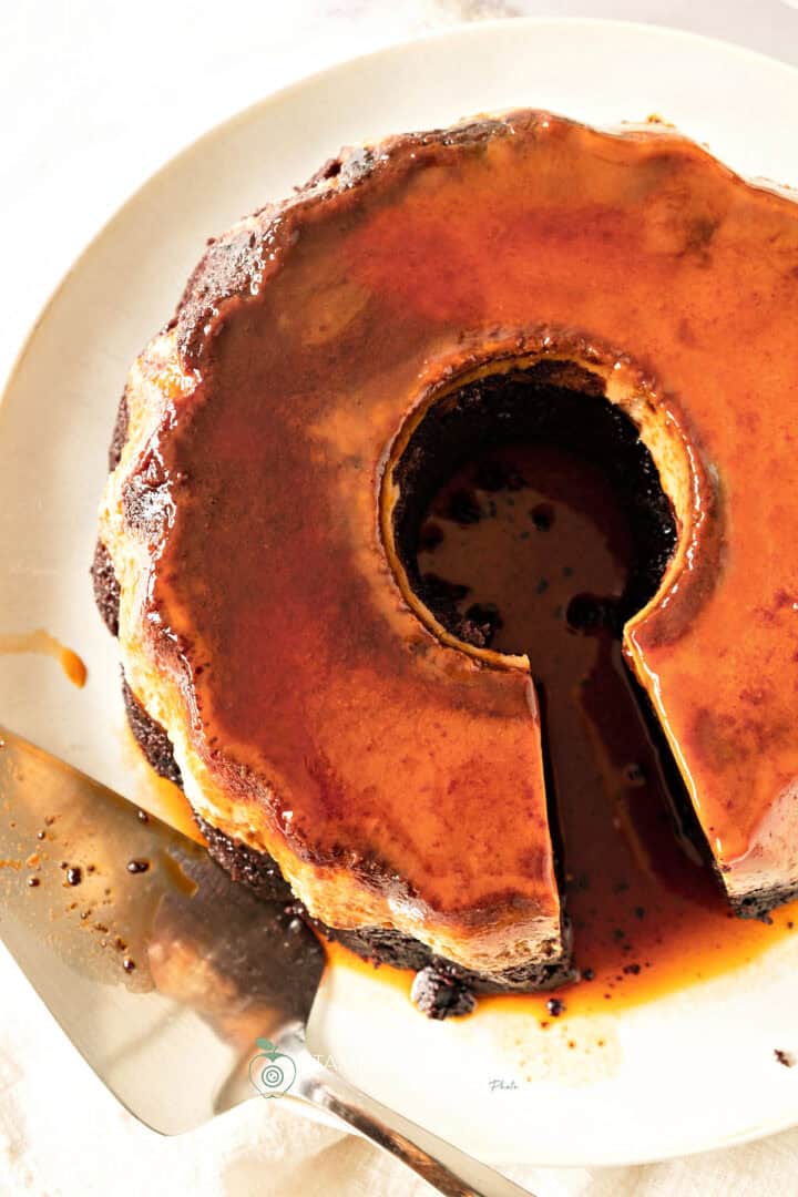 Chocoflan (Chocolate Flan Cake) - Vintage Kitchen Notes