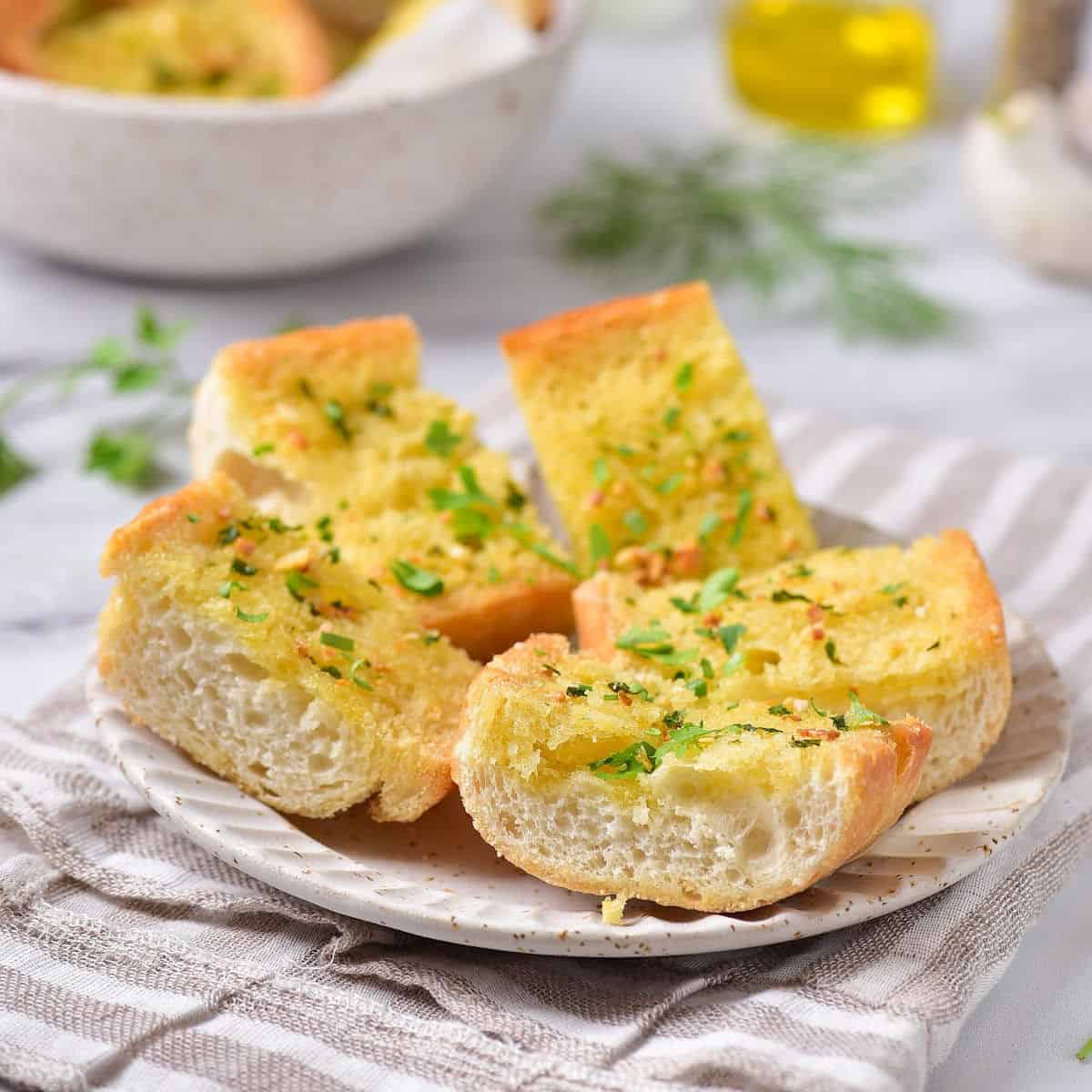 Garlic Bread Baguette (quick & easy) - Vintage Kitchen Notes