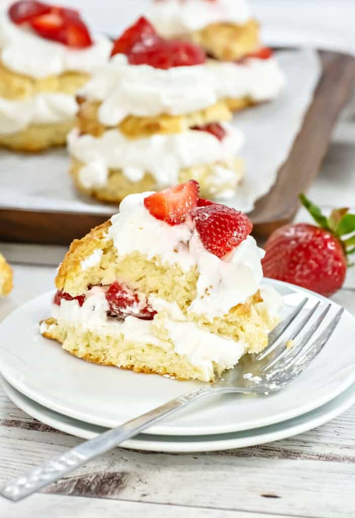 Classic Strawberry Shortcake (with whipped cream) - Vintage Kitchen Notes