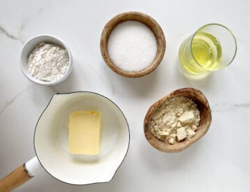 Almond Financiers (5-ingredient French cakes) - Vintage Kitchen Notes