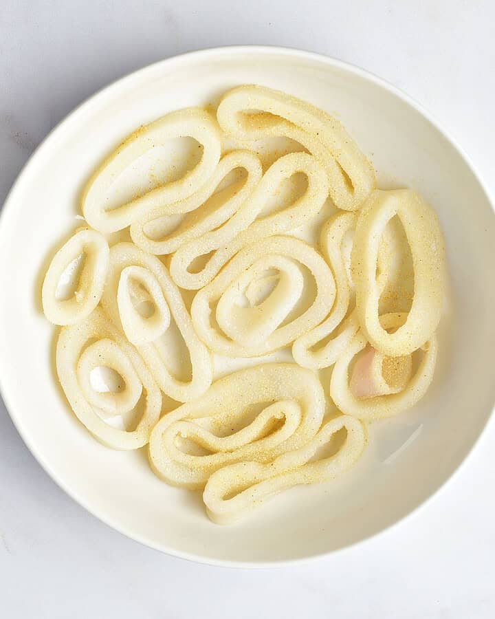 Crispy Fried Calamari Rings (Rabas) - Vintage Kitchen Notes