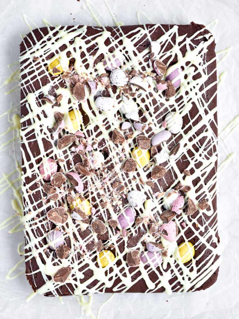Easter Brownies (with mini eggs) - Vintage Kitchen Notes