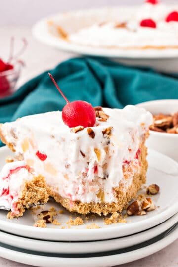 Creamy No-Bake Millionaire Pie with Condensed Milk - Vintage Kitchen Notes