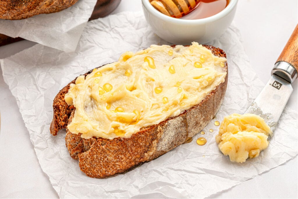 10-Minute Whipped Honey Butter (extra creamy!) - Vintage Kitchen Notes